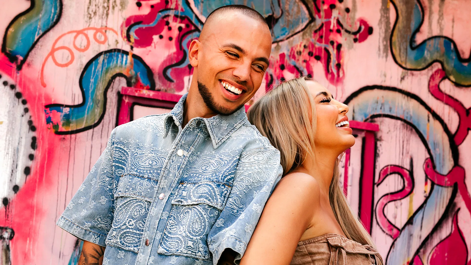 Lil Saint over het viralwoord Bienderen: 'Het heeft verschillende betekenissen' | FunX